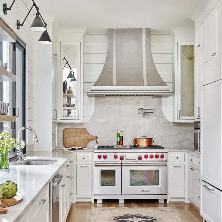 35 Professional Farmhouse Style White Kitchen Ideas to Transform Your ...