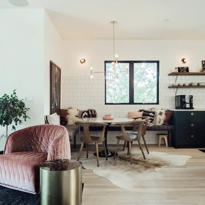 20 Eclectic Style Small Dining Room Ideas from Top Professionals to ...