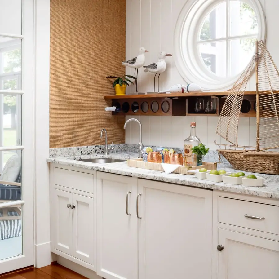 35 Outstanding Beach-Style Home Bar Ideas from the Pros – SOAPLAKE'S