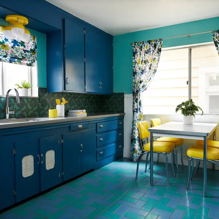 30 Stunning Modern Blue Kitchen Ideas from Top Designers – SOAPLAKE'S